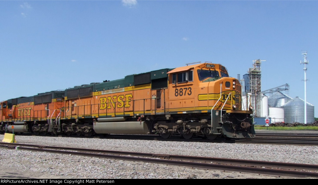BNSF 8873